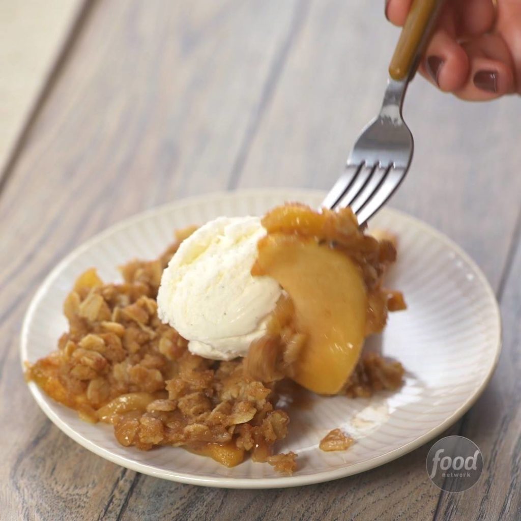 Crumble Lovers' Sheet-Pan Apple Crumble - Cooking TV Recipes